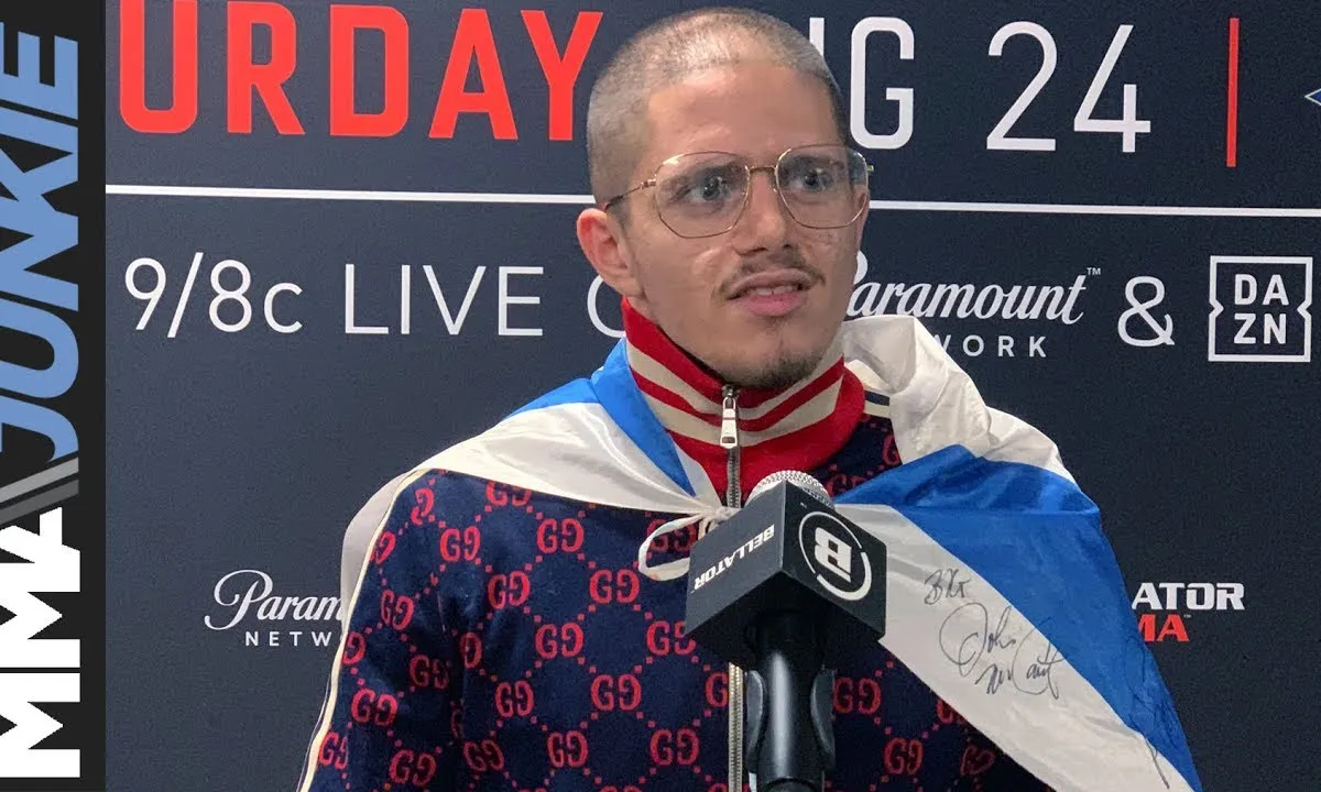 18-jarige vernedert tegenstander op submission na elf seconden