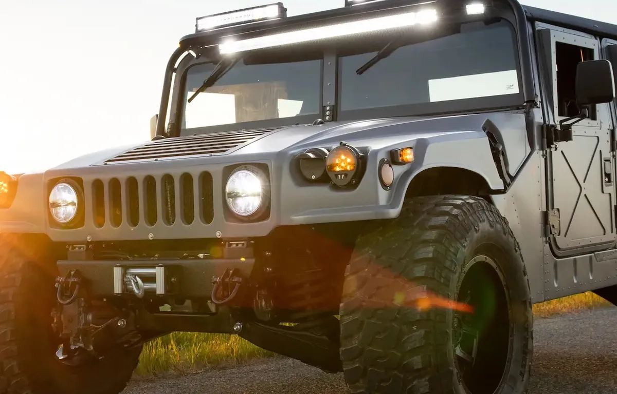 De Cyber-Hummer H1 EV: een door Tesla aangedreven beest van 1.000 pk