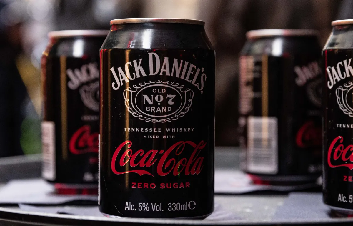 Jack Daniel's en Coca-Cola brengen liefdesbaby op de markt voor de Jack ...