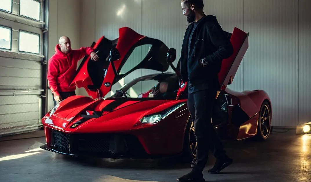 Jay Jay Boske & DJ La Fuente maken dromen waar in oogverblindende LaFerrari