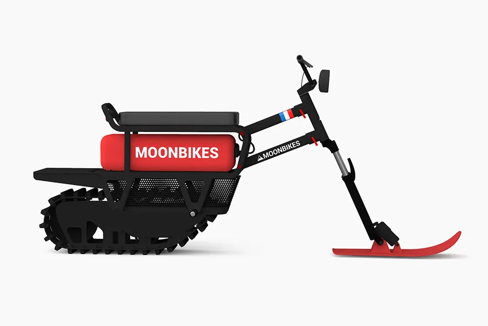 Deze elektrische sneeuwscooter knalt met 45 km/u door de witte vlokken