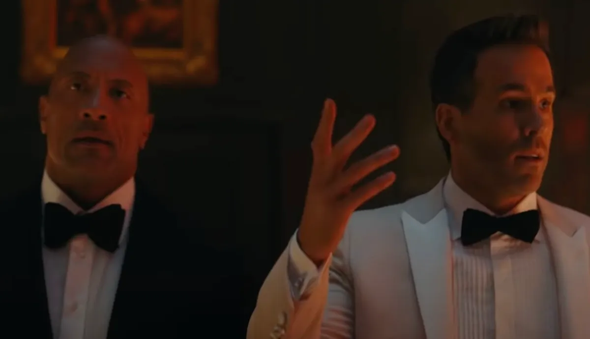 Nieuwe trailer Netflix-knaller Red Notice met Ryan Reynolds, The Rock ...