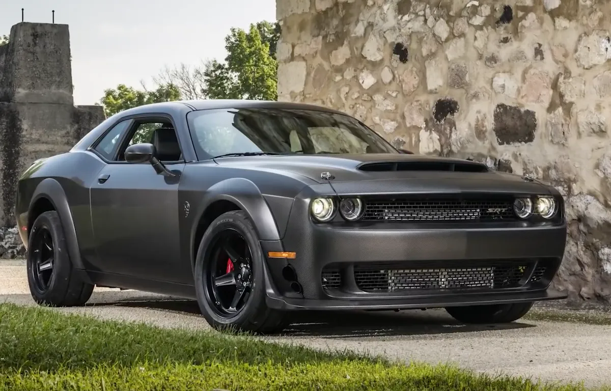 Deze beestachtige Dodge Challenger van Speedkore levert een bizarre 1400 pk