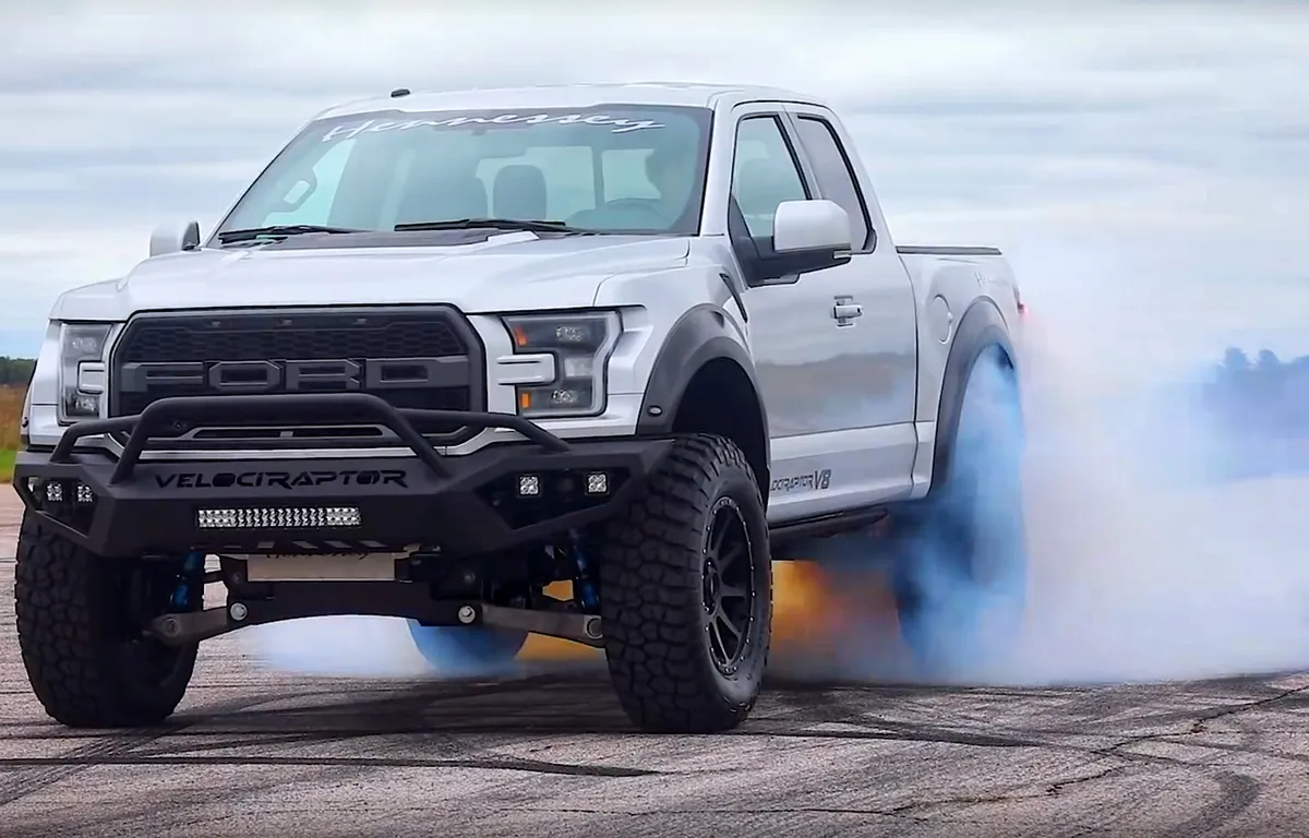 758 pk sterke Hennessey Performance Raptor laat z’n banden lekker roken