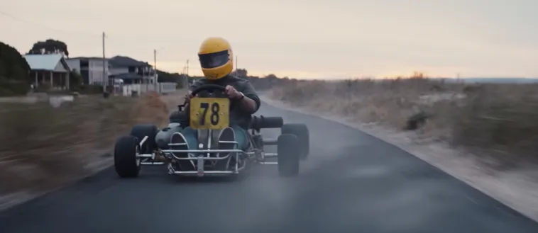 Netflix dropt een super snelle trailer van de nieuwe serie Go Karts