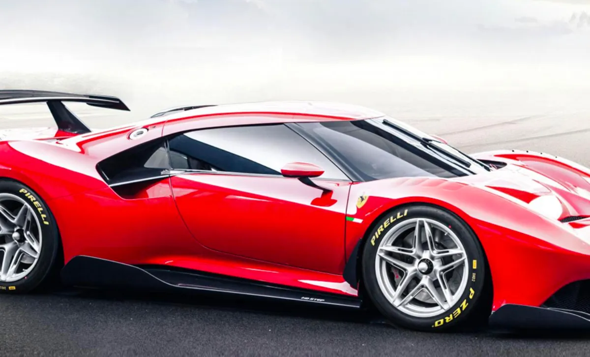 Ferrari onthult de unieke P80/C speciaal gebouwd voor verzamelaar