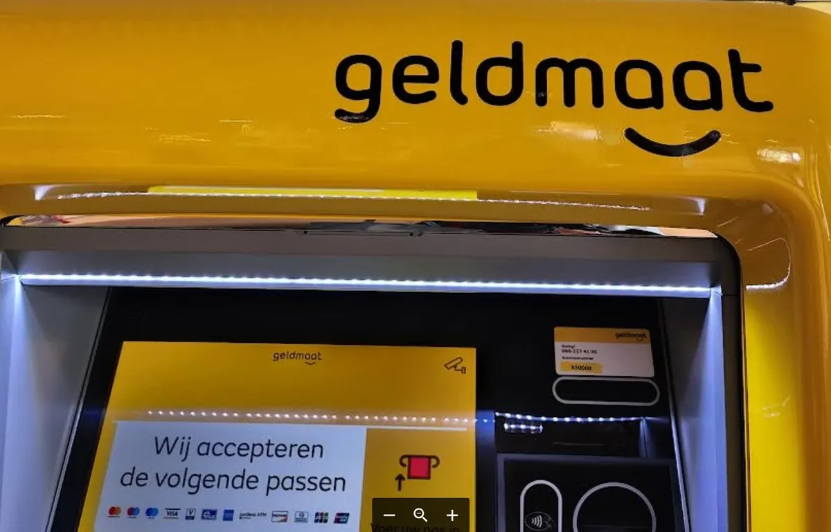 Geldmaat: klanten Rabobank kunnen contactloos geld opnemen