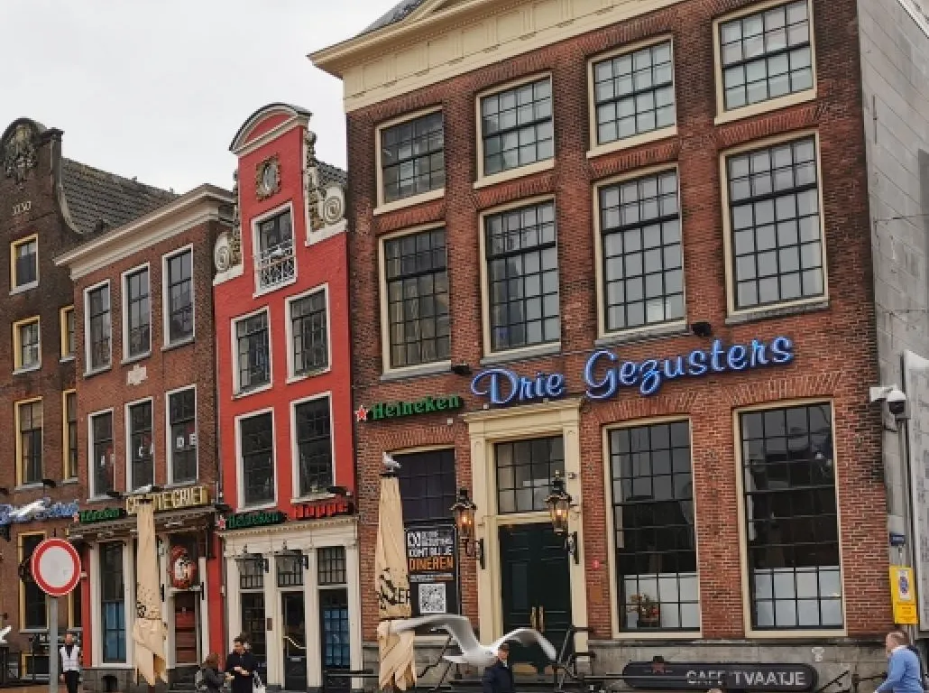 Drie Gezusters afhaallocatie van unieke duurzame kerstboom