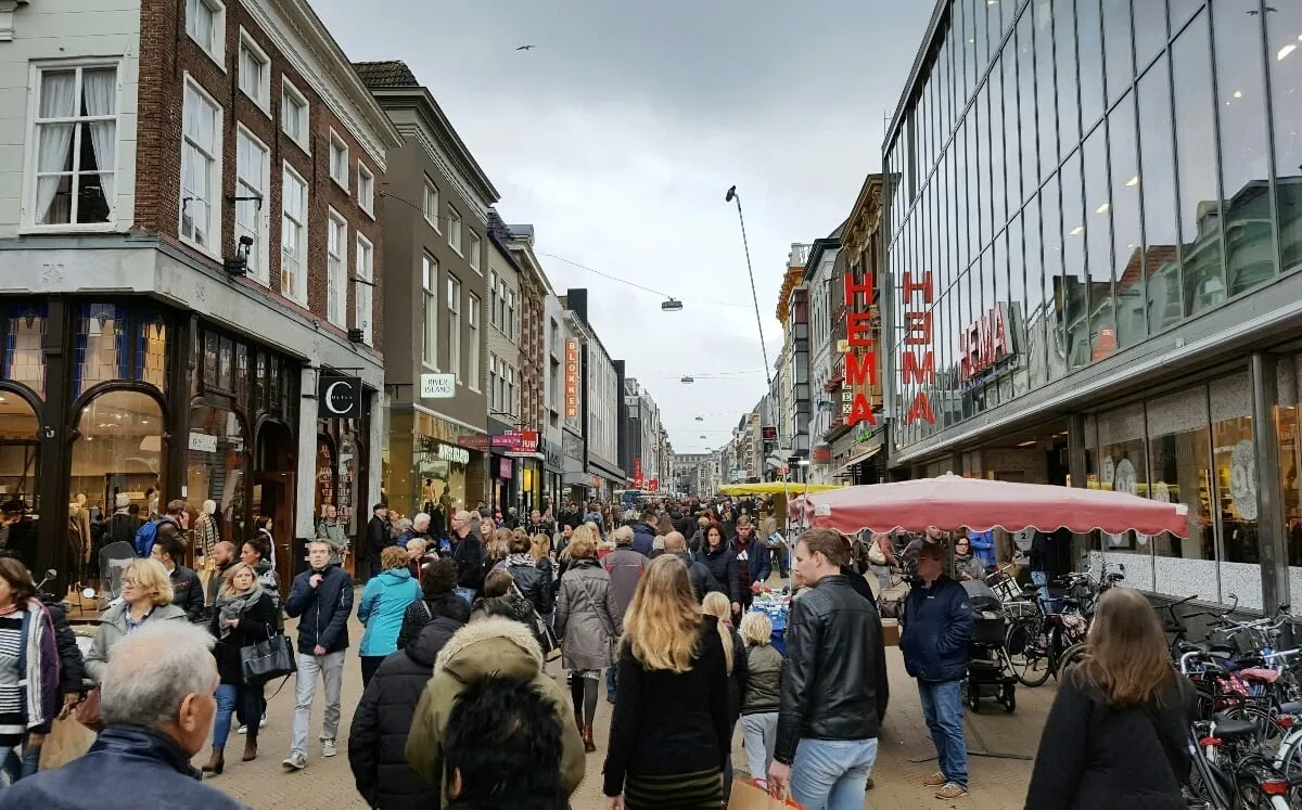 Te groot aanbod aan winkels in provincie Groningen