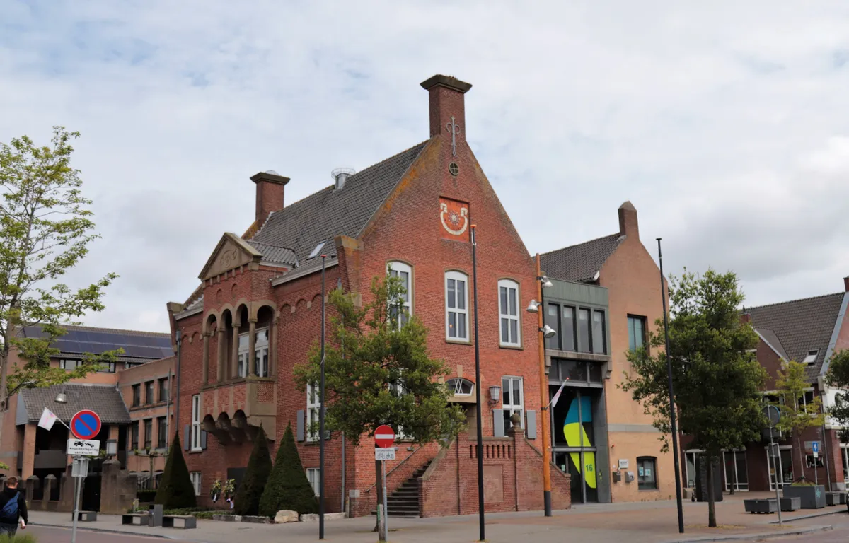Historisch Heusden: Het gemeentehuis van Drunen