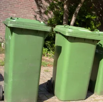 Hoe voorkom je maden in de groene GFT container?