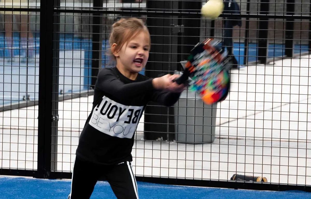 Jeugd vakantie vreugd Drunen: Maak kennis met de sport Padel