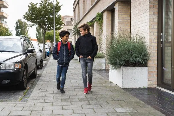 VVN: Verkeer rondom school moet veiliger