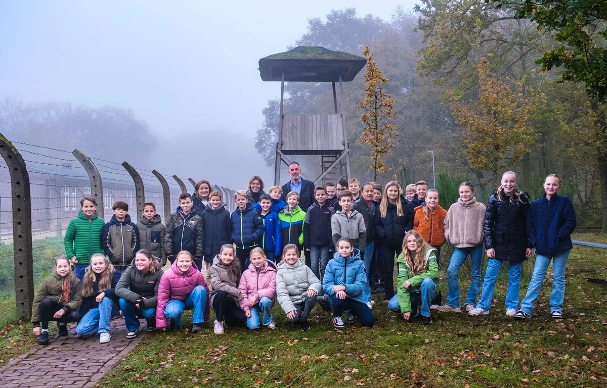 Leerling van basisschool De Bussel is 90.000ste bezoeker van NM Kamp Vught
