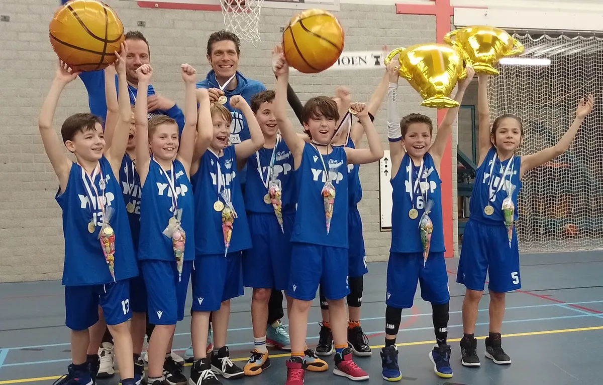 Vlijmscherp VU-18 en U10-1 ongeslagen kampioen