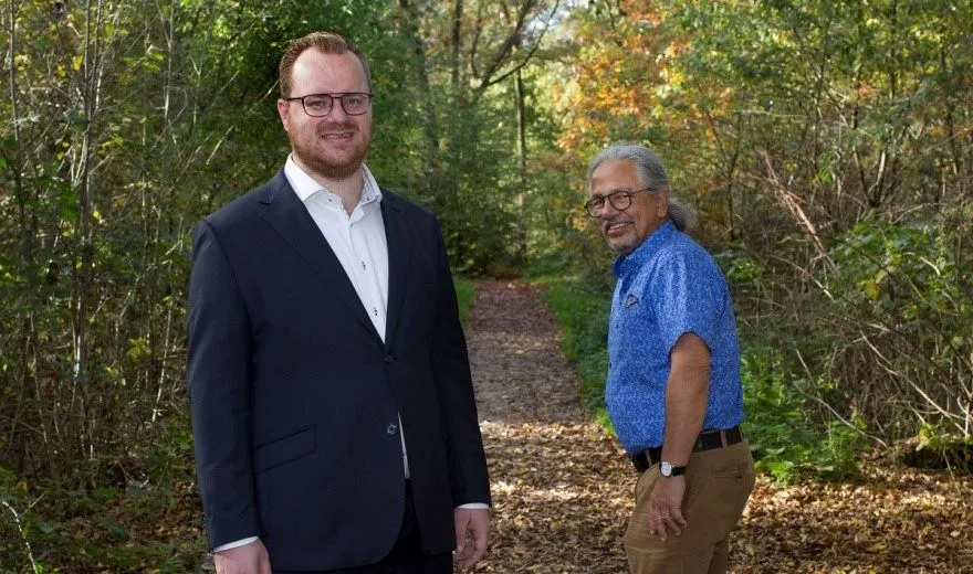 Peter Flohr stopt als fractievoorzitter Pro3, Louis Laros neemt het ...