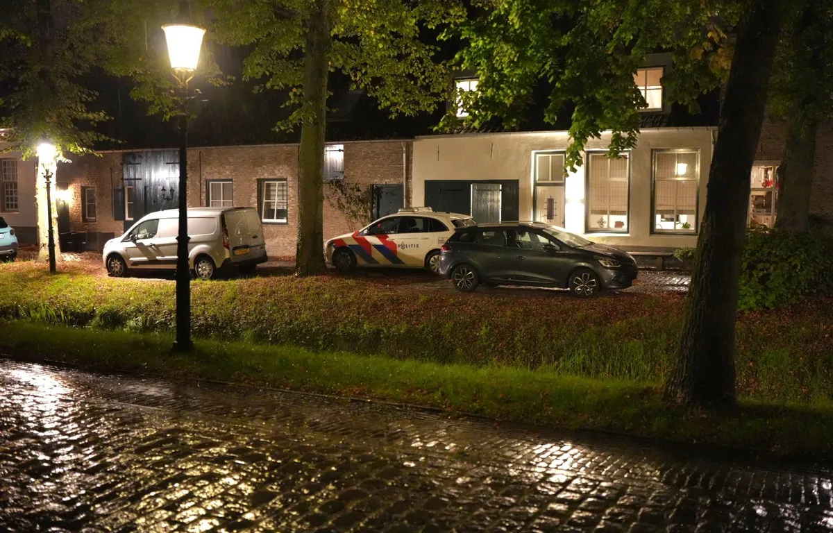 Oudere vrouw in haar woning in Heusden overvallen door meerdere personen