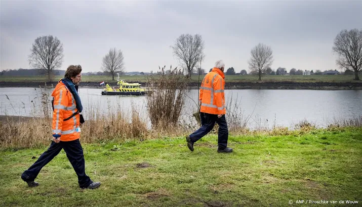 Meer dijken moeten worden versterkt, miljarden extra nodig