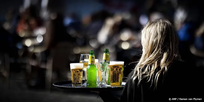 Nederlandse brouwers verkopen minder bier door slecht weer