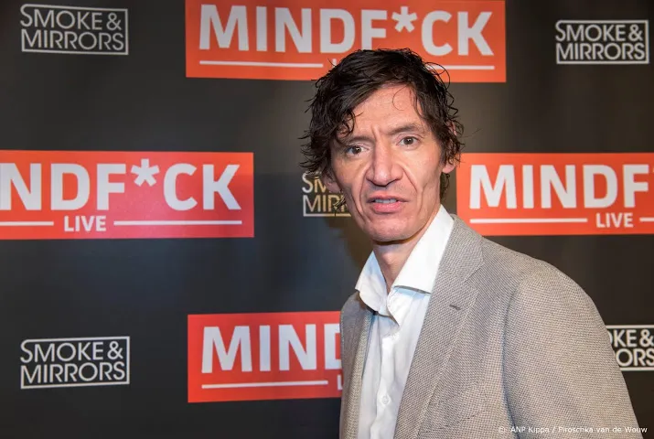 Nieuwkomer Buwalda meteen op 1 bij bestsellers