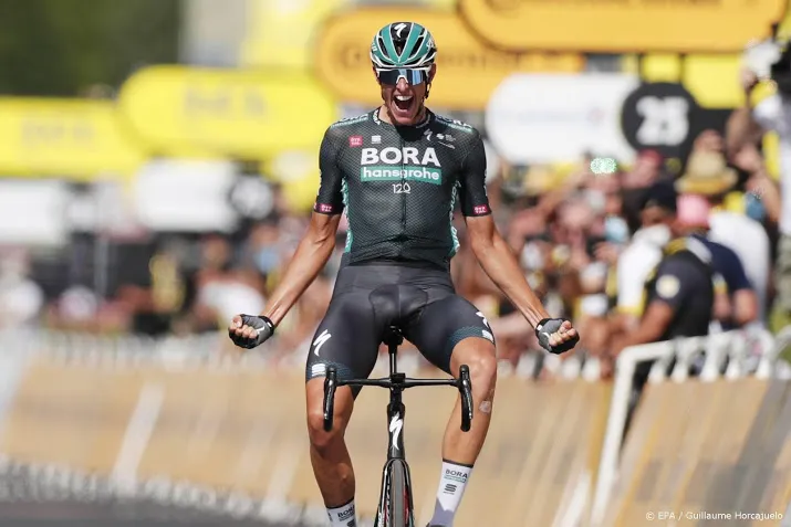 Politt ziet grootste droom uitkomen met etappezege in Tour