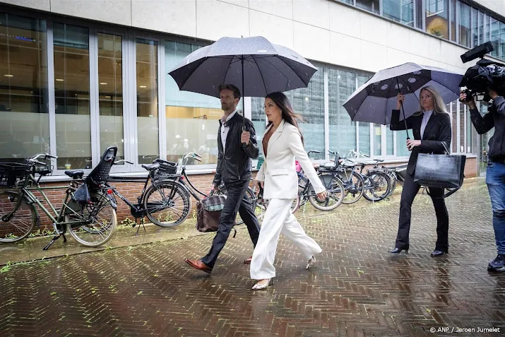 Rechtbank spreekt Ali B vrij van aanranding Jill Helena