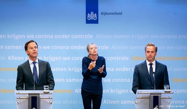 Rutte en De Jonge geven persconferentie over corona