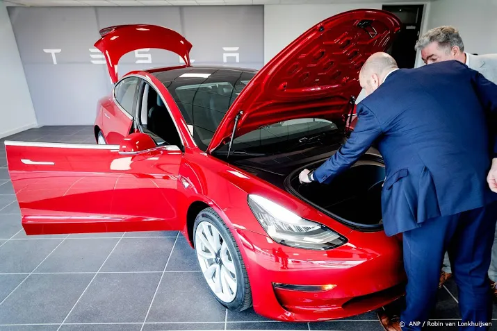 Tesla maakt nu echt Model 3 van 35.000 dollar