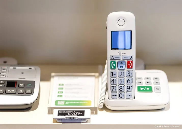 Vaste telefoon verdwijnt steeds meer uit Nederland