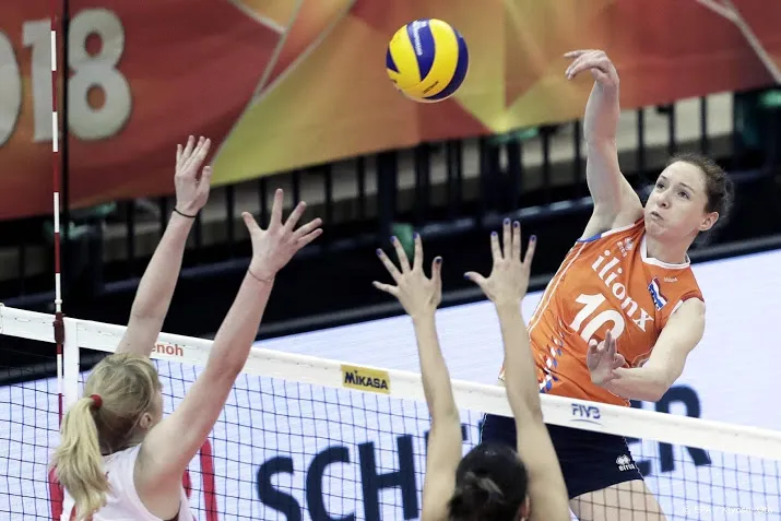 Volleybalster Sloetjes (30) stopt ermee