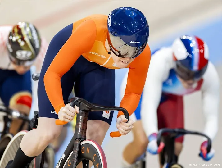 Van de Wouw snelt naar zilver op keirin op Spelen