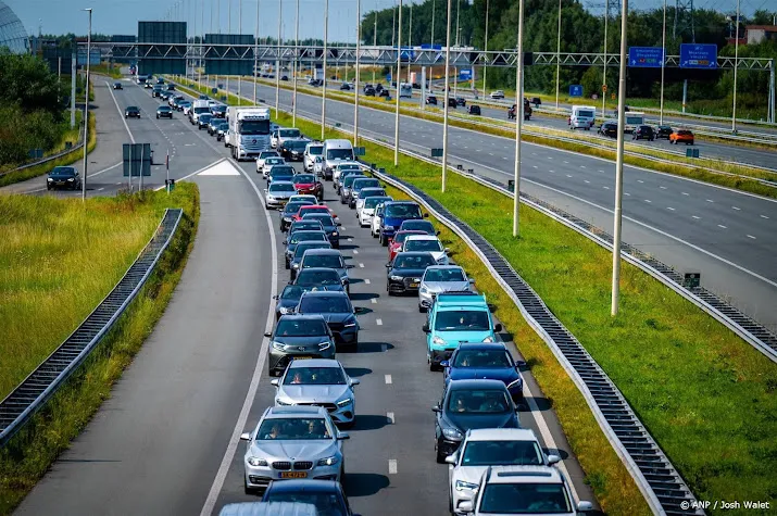 Nieuwegein sluit wegen af om drukte door afsluiting A2