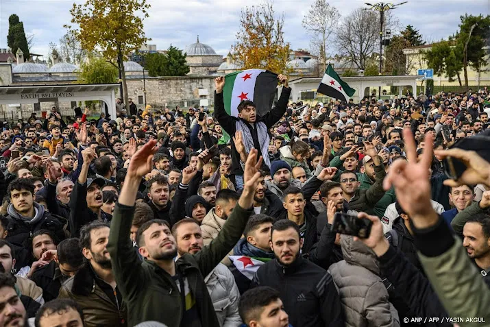 'Overwinning' van revolutie bejubeld op Syrische staatstelevisie