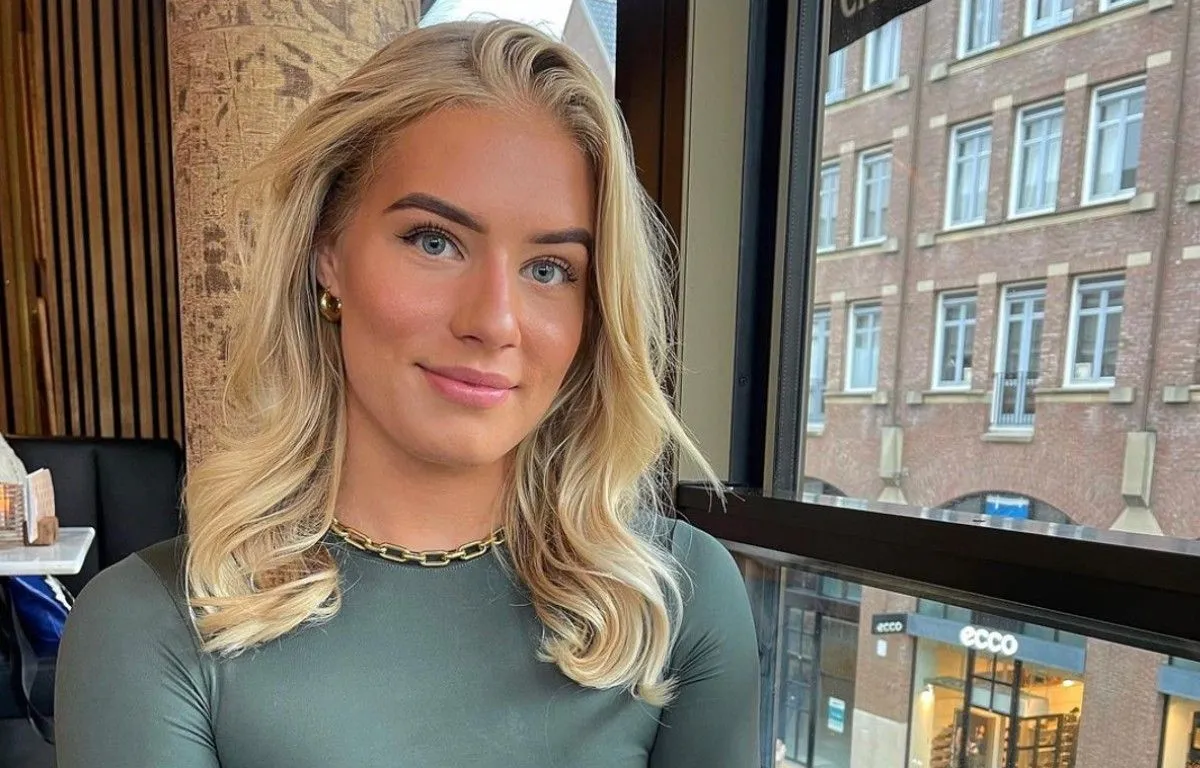 Lekker Moppie Alice Uit Big Brother Pakt Uit Extreem Sexy Foto
