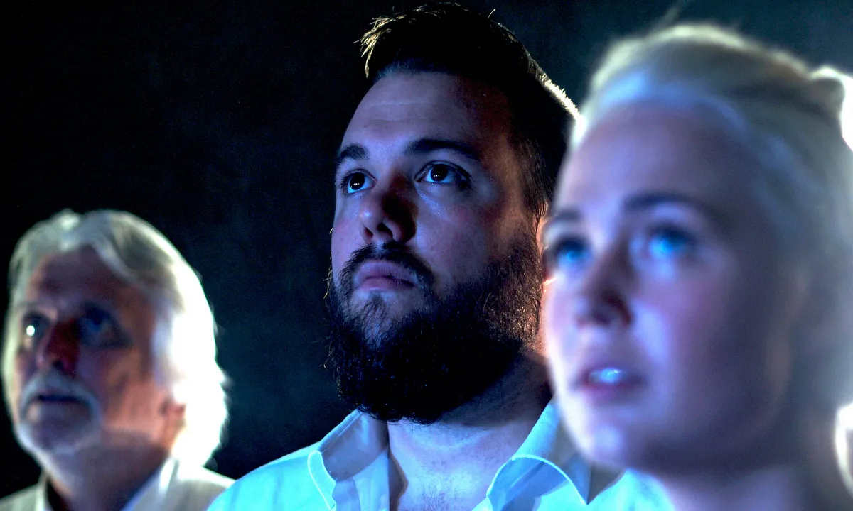 Is Grant Scott "Dancing On My Own"?