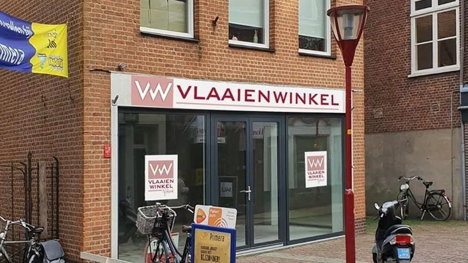 Kortsluiting oorzaak brand vlaaienwinkel