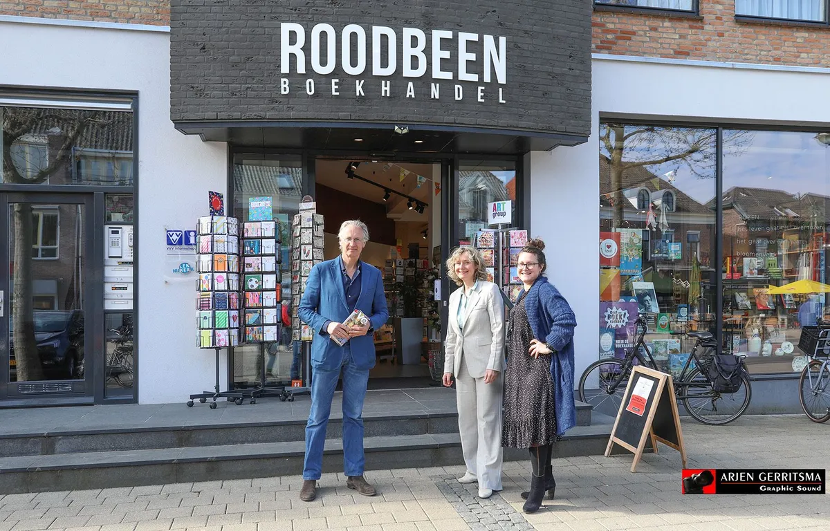 Boekhandel Roodbeen is weer open