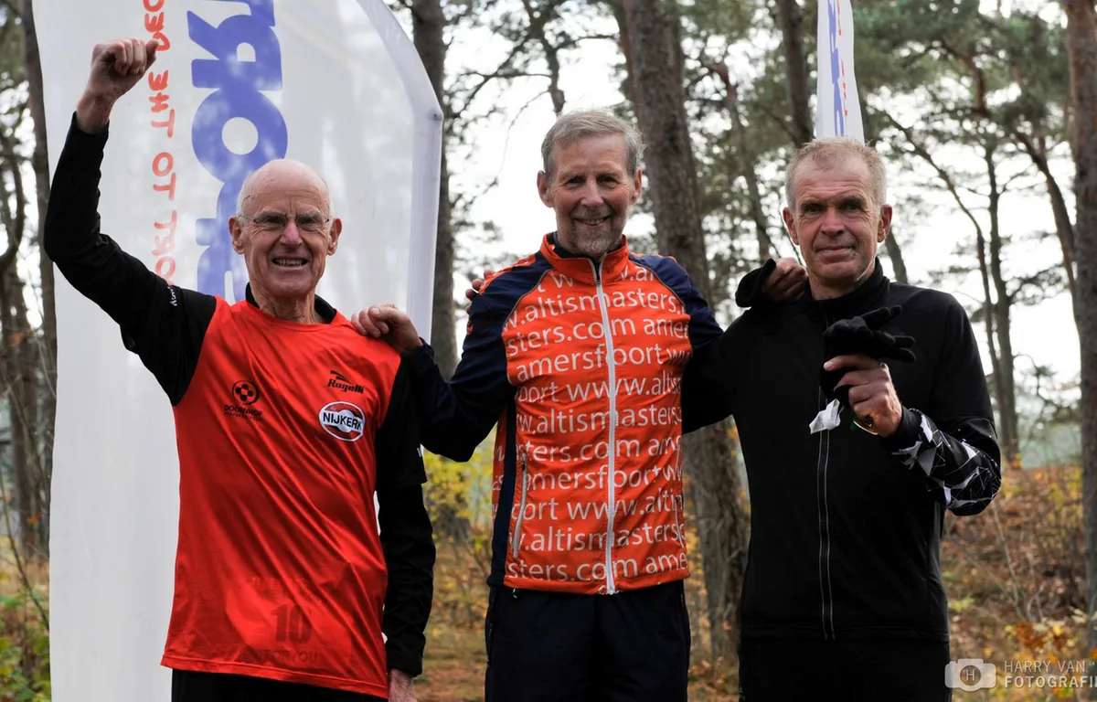 Wim Oudejans loopt opnieuw Nederlands record