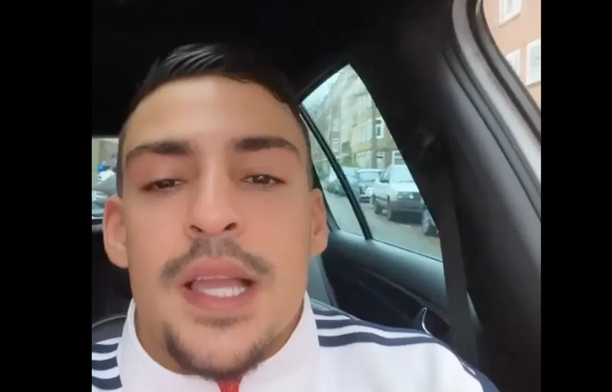 Boef onthult zijn nieuwe vriendin!