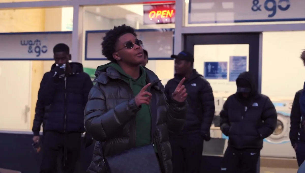 Slyzz & E11even - Bahama's (Prod. Yung Noodle)