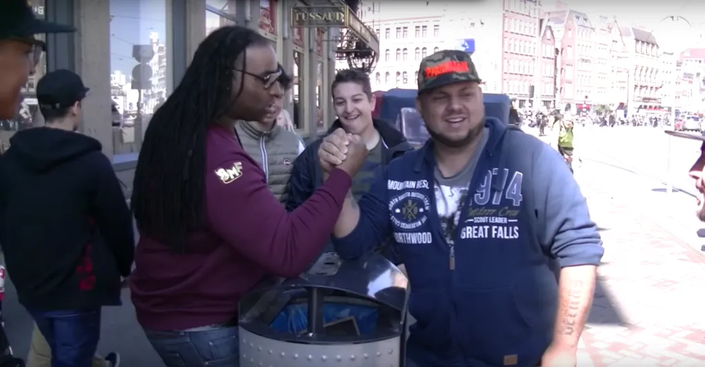 Armpje Drukken Tegen Lexxxus Voor 50 Euro!