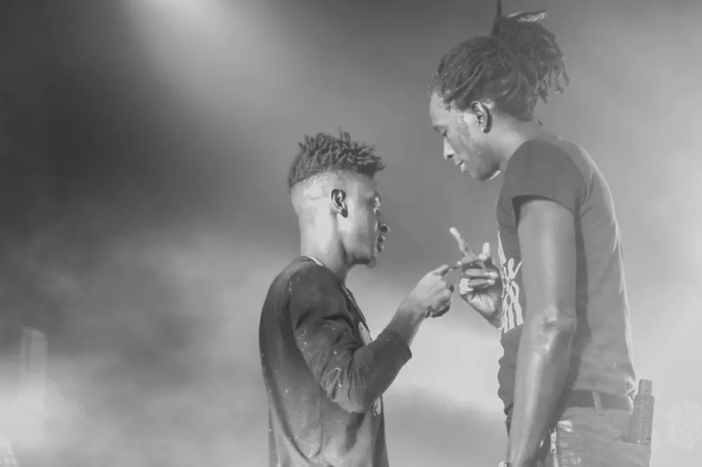 Zo gaat het eraan toe tijdens de HIHORSE'D tour van Young Thug met 21 ...