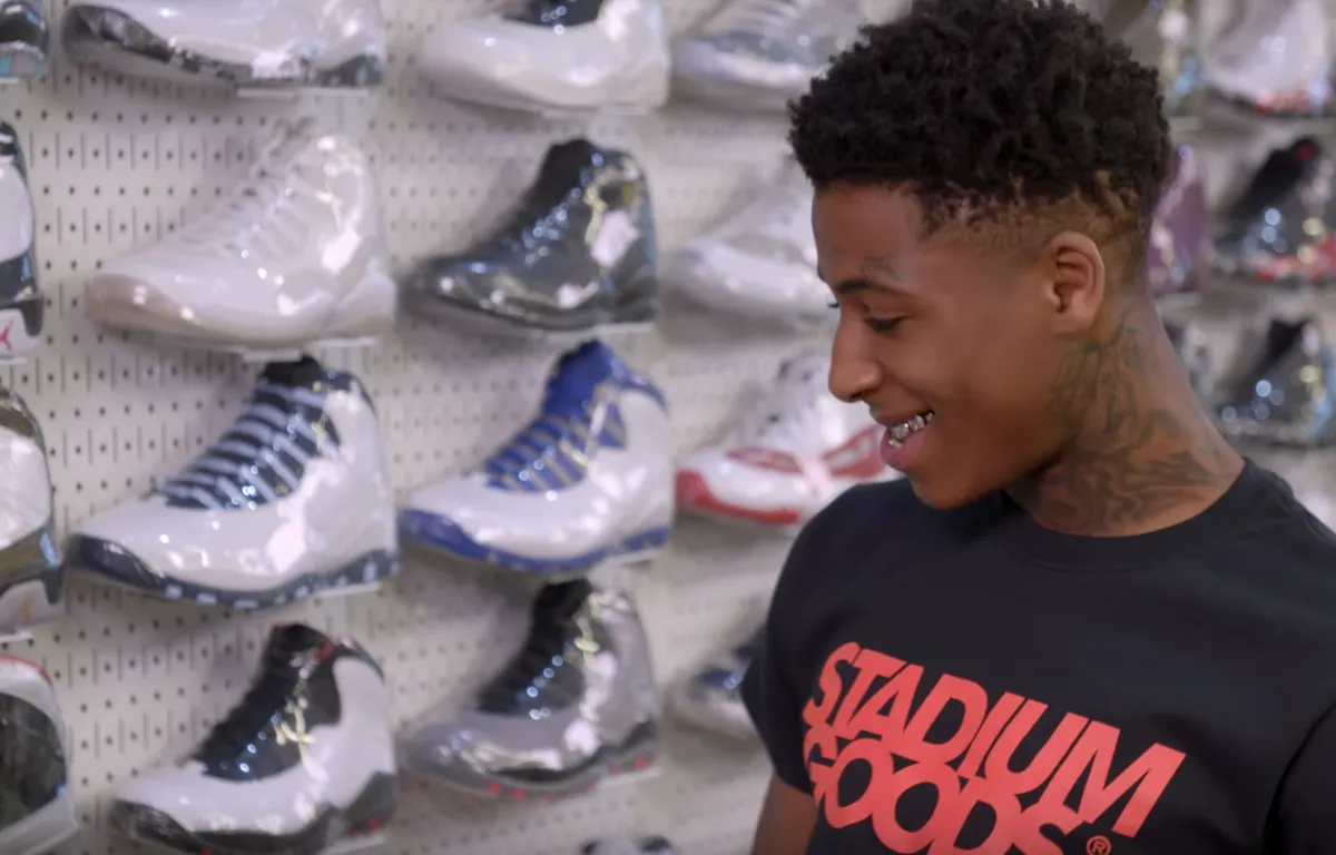 NBA Youngboy koopt Jordans voor een fan tijdens nieuwe aflevering van ...