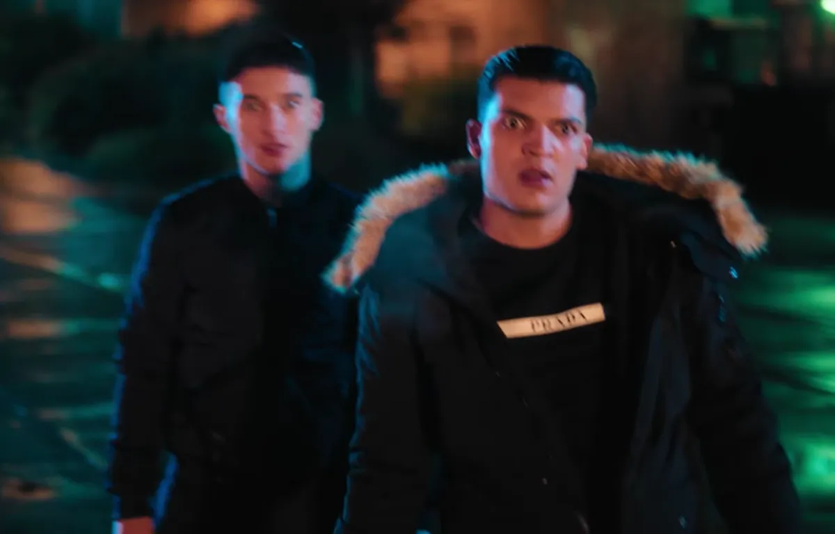 Sevn Alias en Woenzelaar te zien in de officiële Mocro Maffia trailer