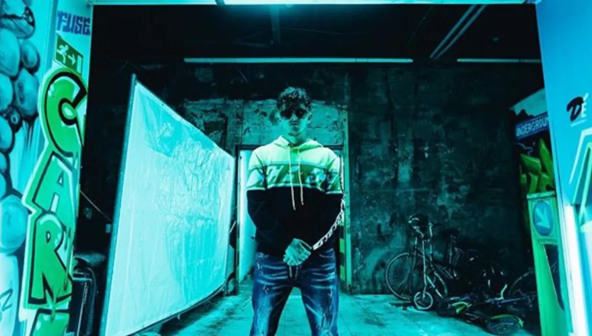 Ashafar kondigt zijn Hella Cash debuut EP Asha aan