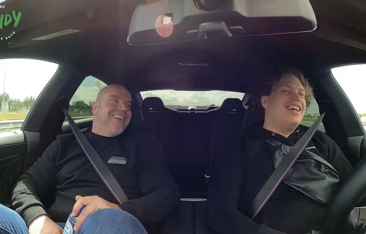 Esko bij Andy in de auto over moeilijke jeugd, burn-out en nieuw album