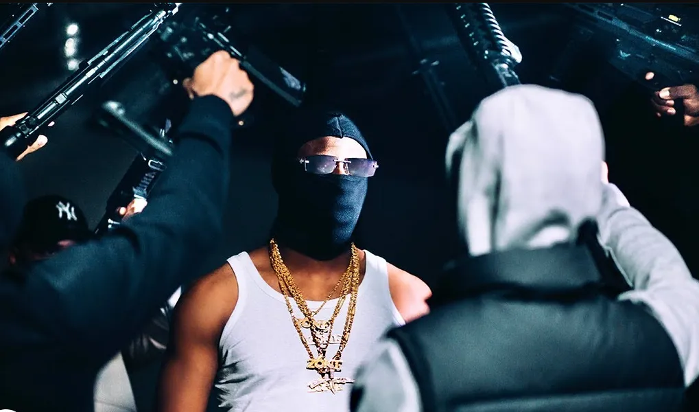 JoeyAK en Frenna previewen nieuwe gezamenlijke single 'Birkin Bag'