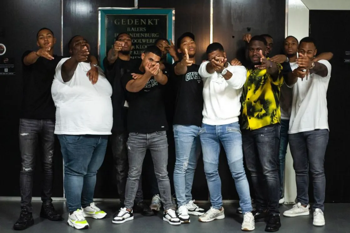 Politie voert de druk op Zone6 op: 'Verzoek gedaan aan YouTube om ...