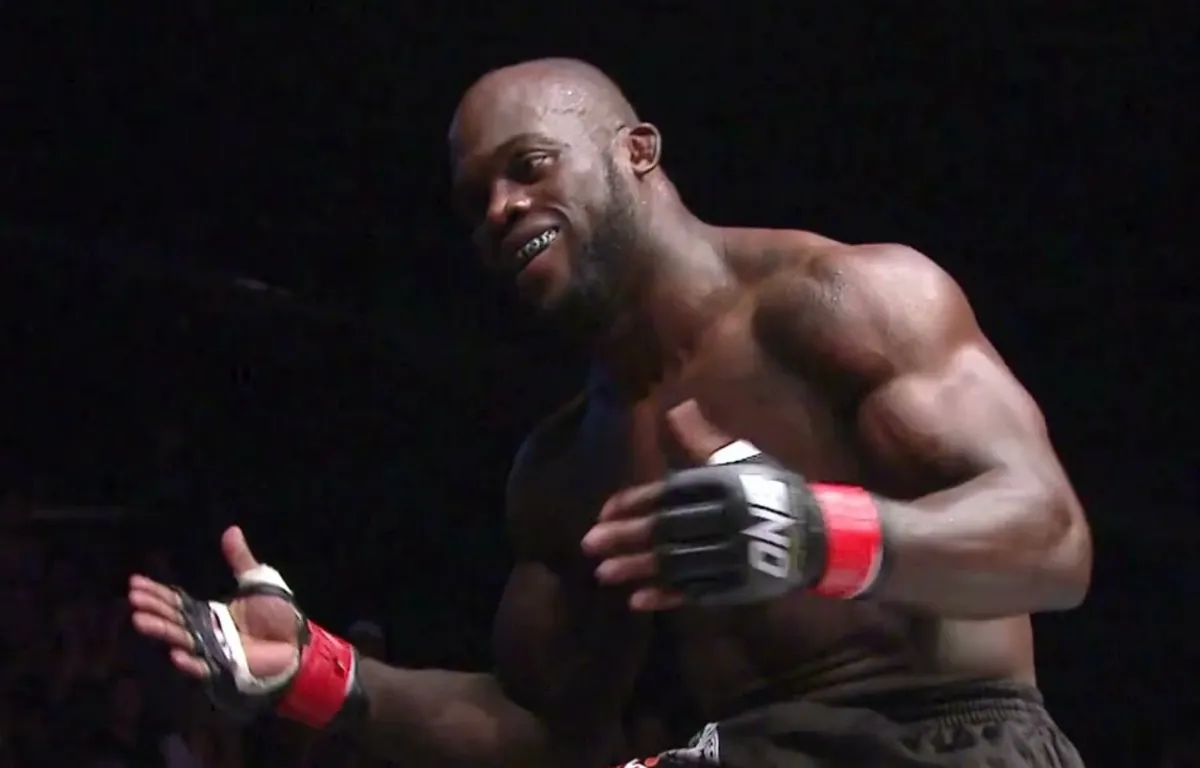 Drie maanden na zijn pensioen maakte Melvin Manhoef vandaag zijn ...