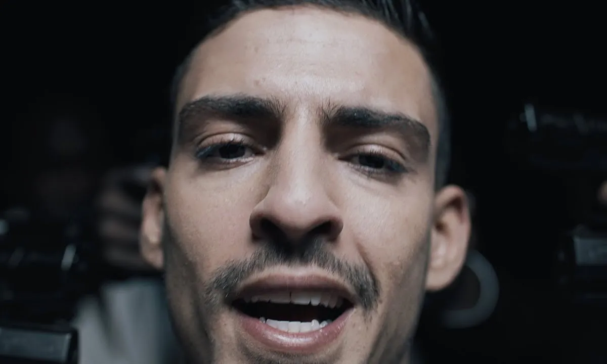 Boef: "Normaal ben ik hele luxe kamers gewend, maar ik ben toch in een ...